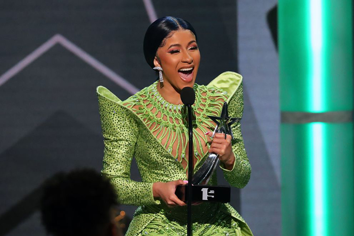 Cardi B Wins 2 BET Awards