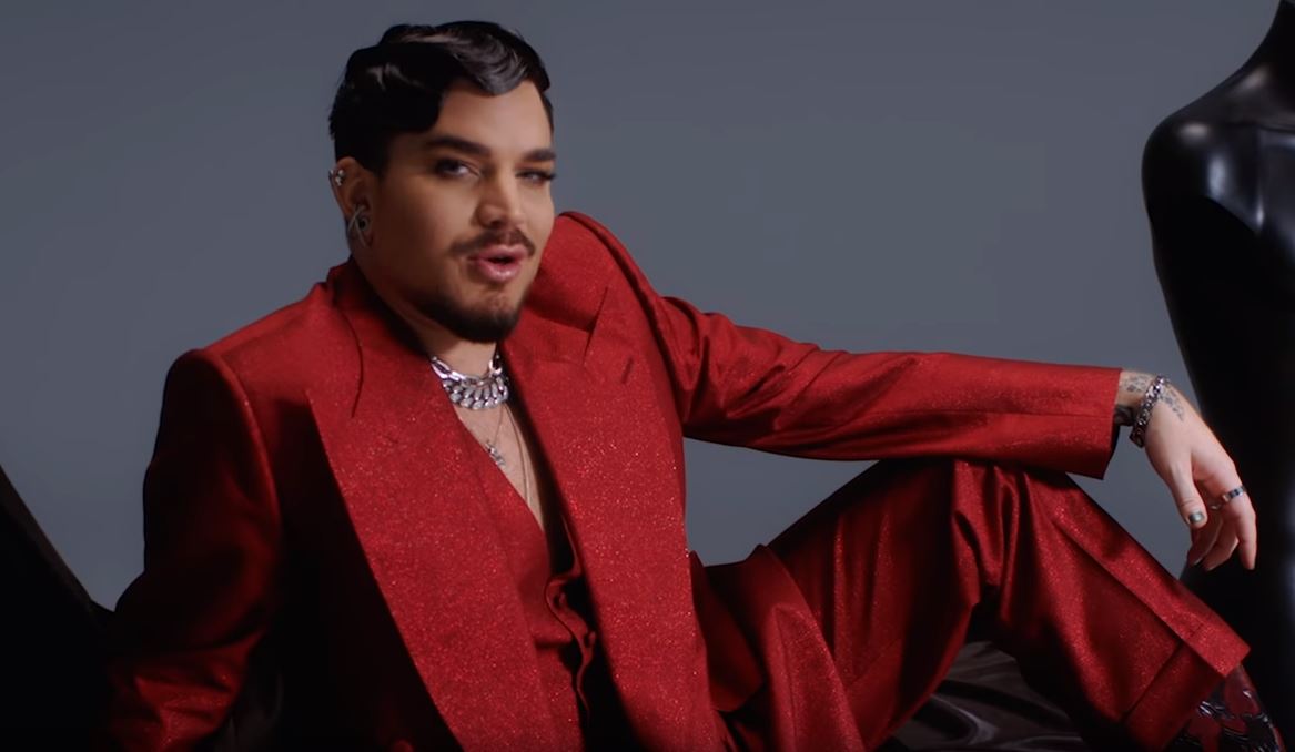 REGARDEZ Adam Lambert lance son album Velvet et un clip retro