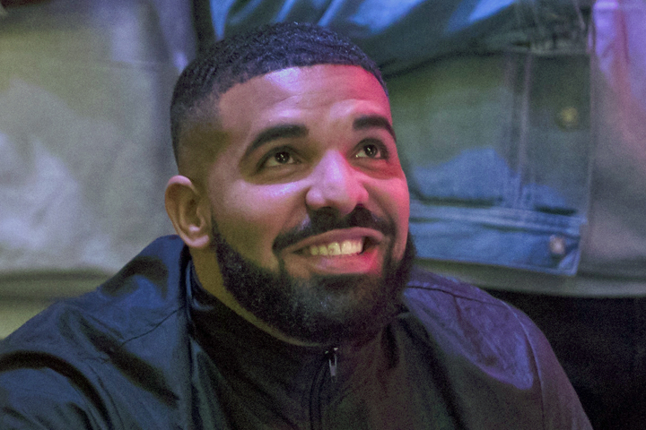 Drakes Certified Lover Boy Debuts At No. 1 In UK