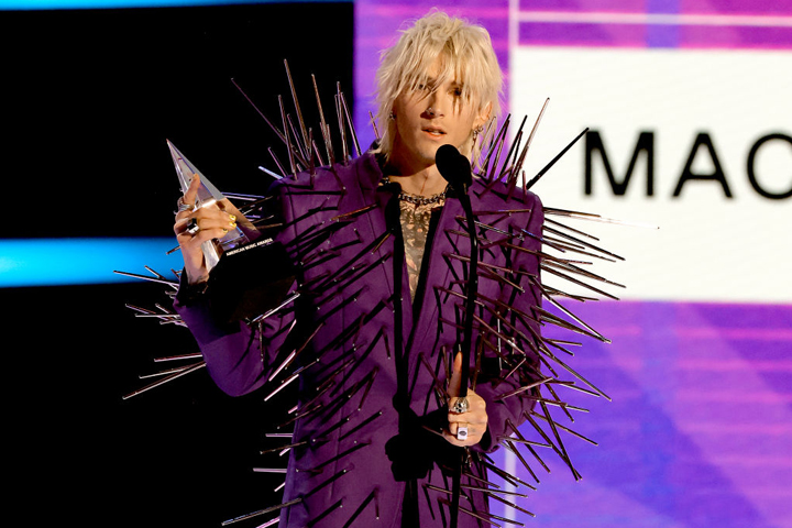 Machine Gun Kelly Named Fave Rock Artist At AMAs