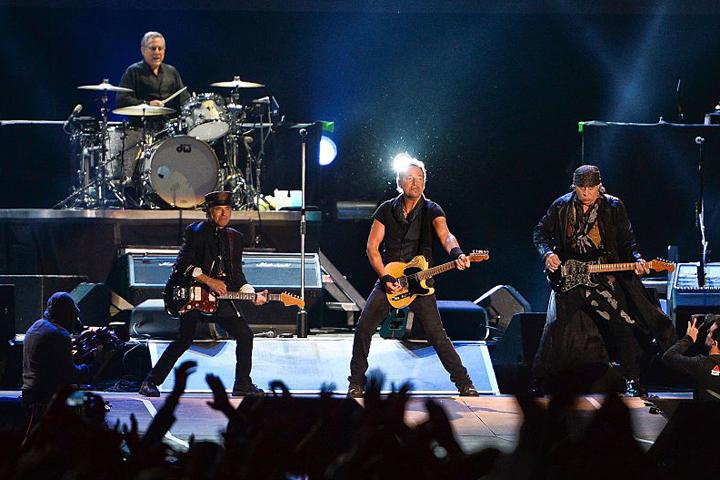Bruce Springsteen Performs Without 3 E Street Band Members