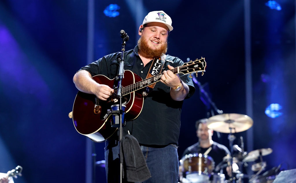 TOP 10 les meilleures reprises de chansons en 2023